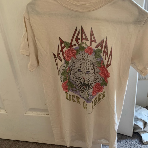 Def Leppard | Tops | Rare Def Leopard Tee | Poshmark